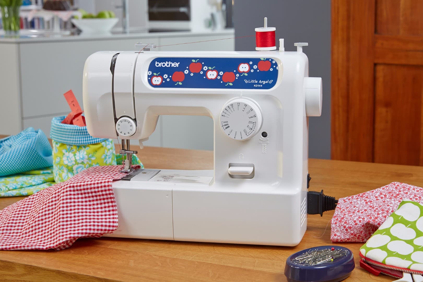 Machine à coudre KE14 : tout savoir sur ce modèle de machine à coudre